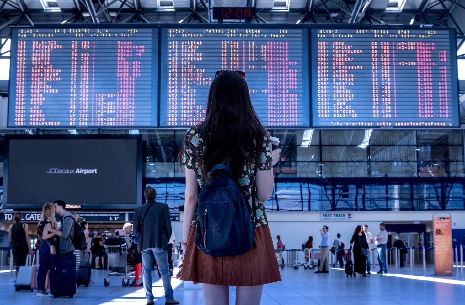 Top Airport Dining Trends & Food Innovations in 2025