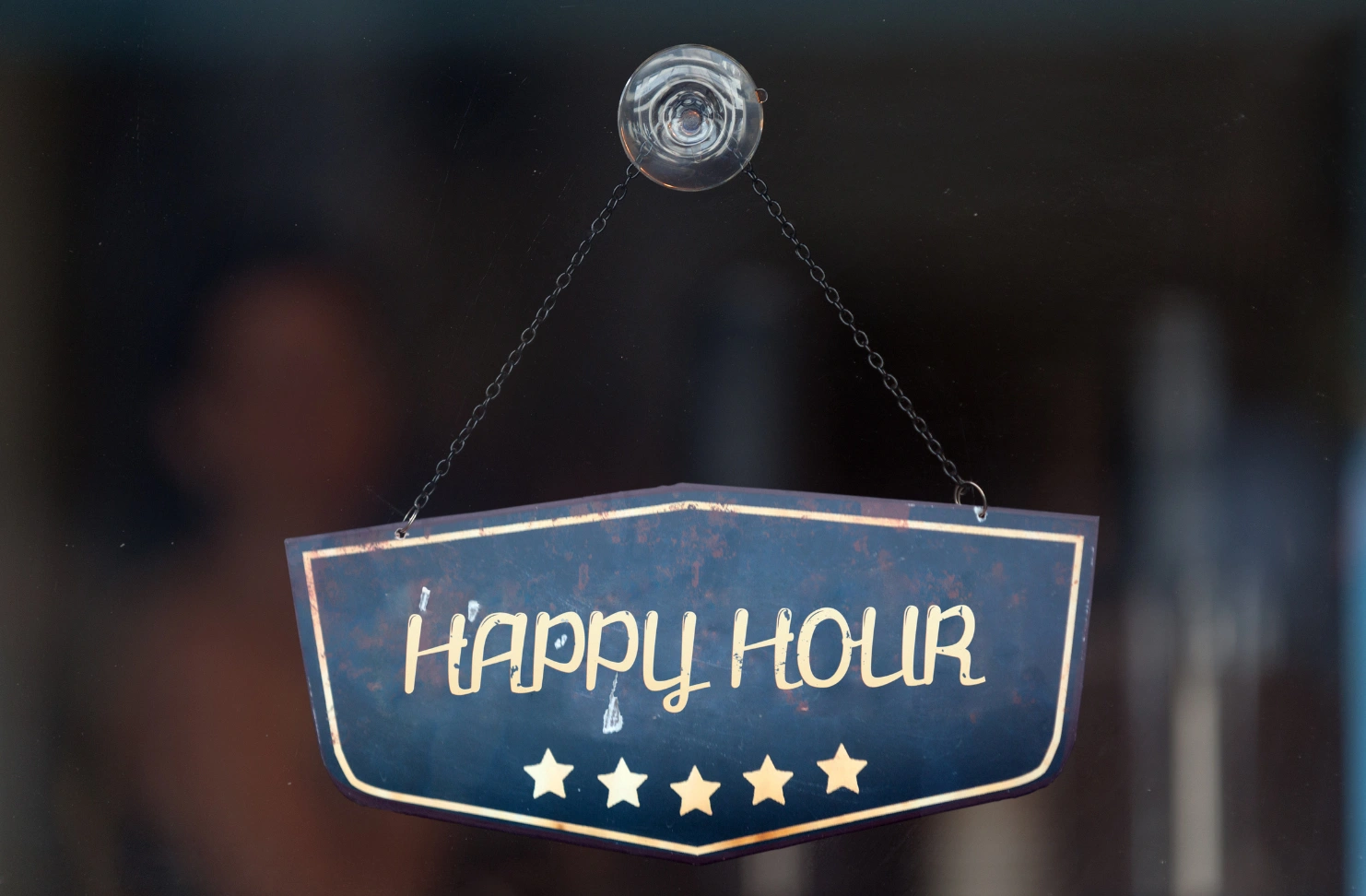 Happy Hour Strategies for Bars – Proven Tips to Increase Sales