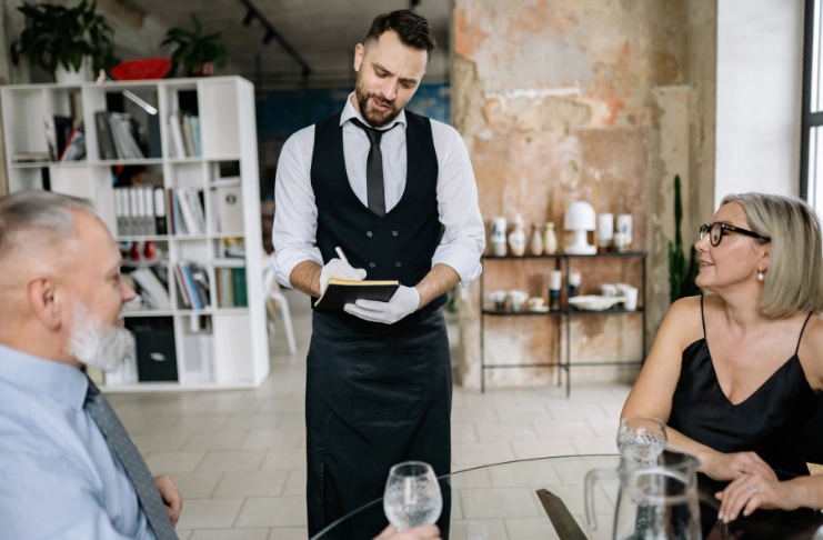 Restaurant Customer Experience Strategies | Enhance Guest Satisfaction